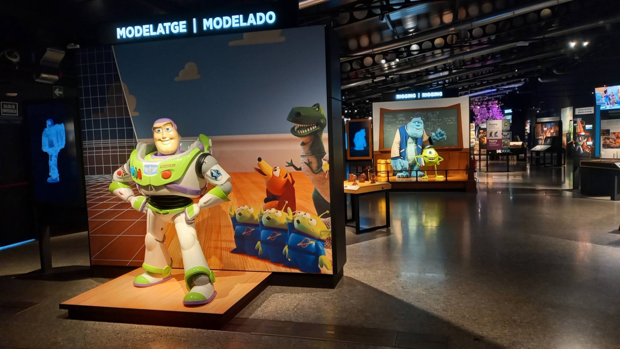 Entradas Oceanografic y Museo con Exposición PIXAR + Hotel por SOLO 54€
